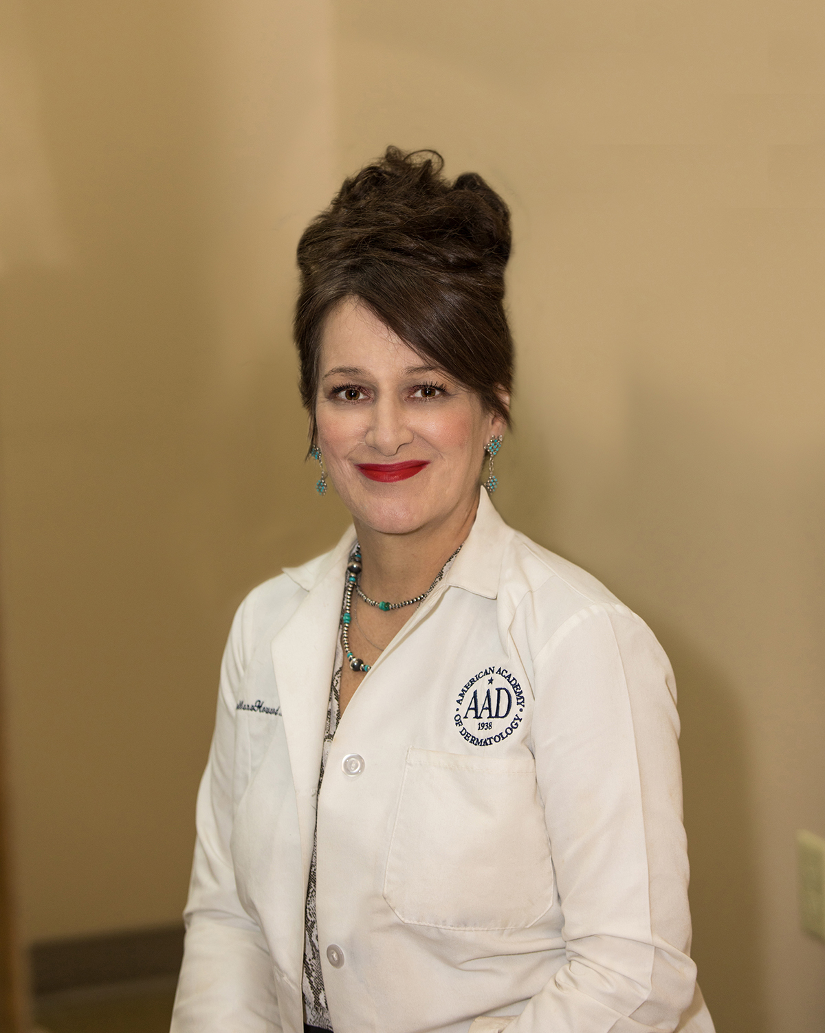 Lisa Castellano-Howard, MD - English Dermatology